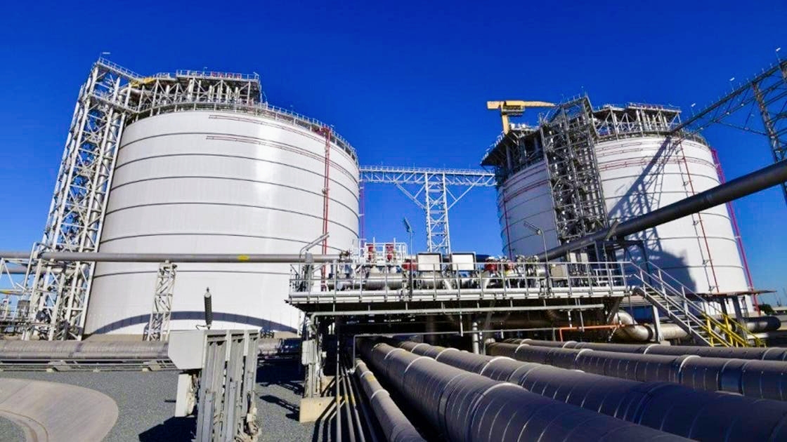 Ataque de drones enciende incendios en la refinería del puerto de ...