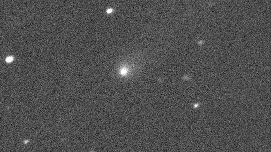 Le ciel perd la comète la plus brillante .. et Pan-STARRS illumine la ...